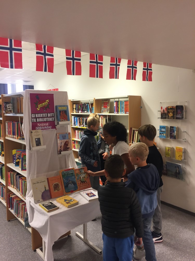 Hurra for skolebiblioteket!
